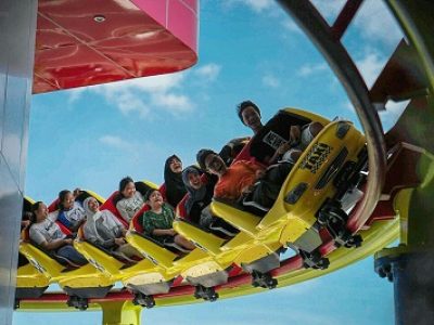 Konsep 4 in 1 Transmart maguwo Jogja : Trans Studio Mini Carrefour